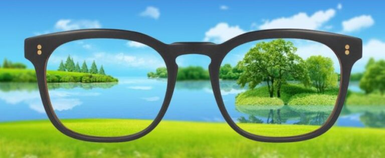 10 Lensa Kacamata Terbaik yang Nyaman Dipakai 2024